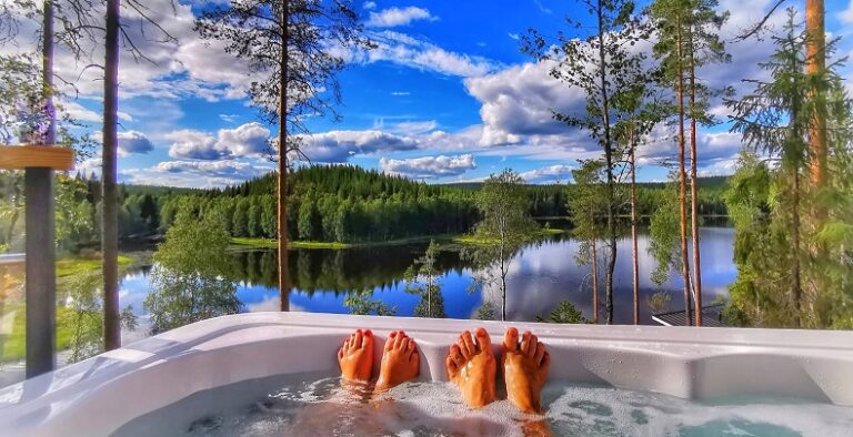 Paljakka | Matkailukeskus keskellä Suomea | Lomailuun ympäri vuoden.