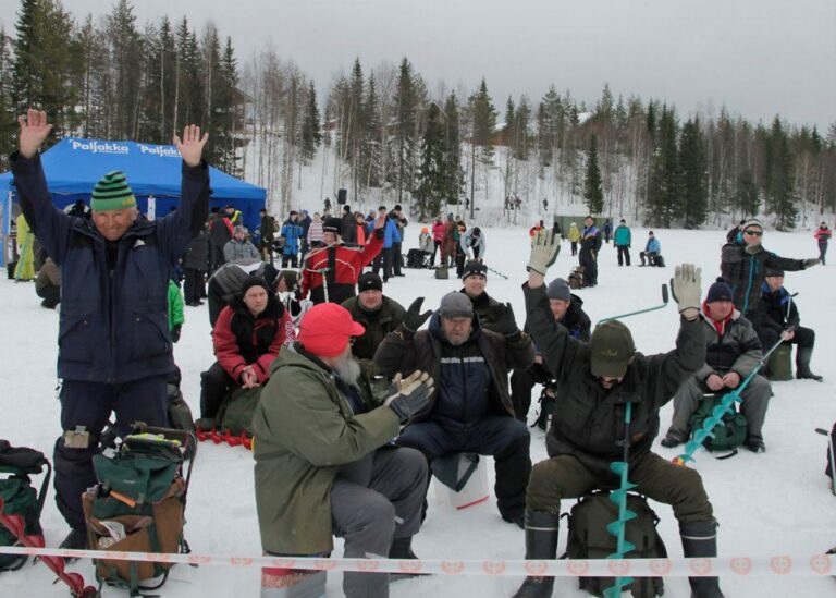 Paljakka Pilkit - Paljakka